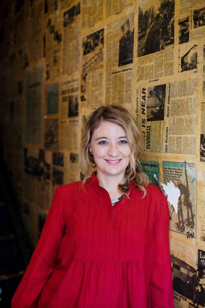 Heidi Schreck on What the Constitution Means to Me (meaning her, and ...